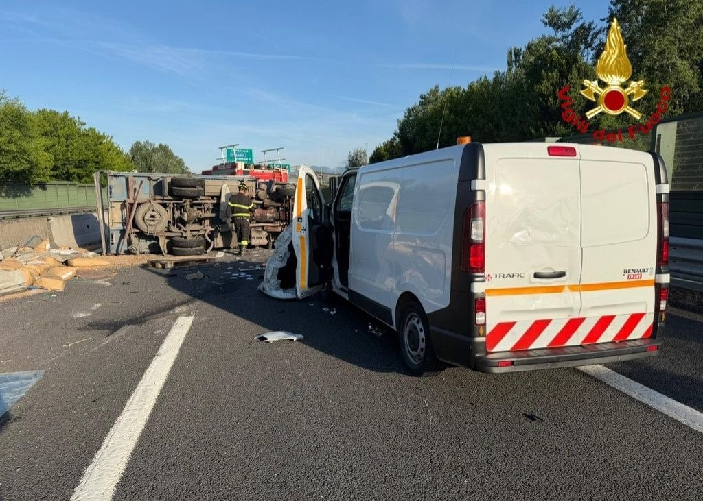 Incidente tra camion su A11, un morto e un ferito - www.controradio.it